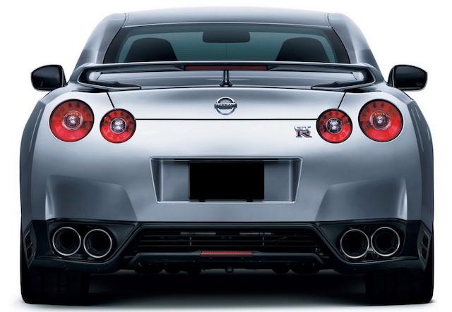 Rear valance/diffuser with 3rd brake light | Nissan GT-R Forum